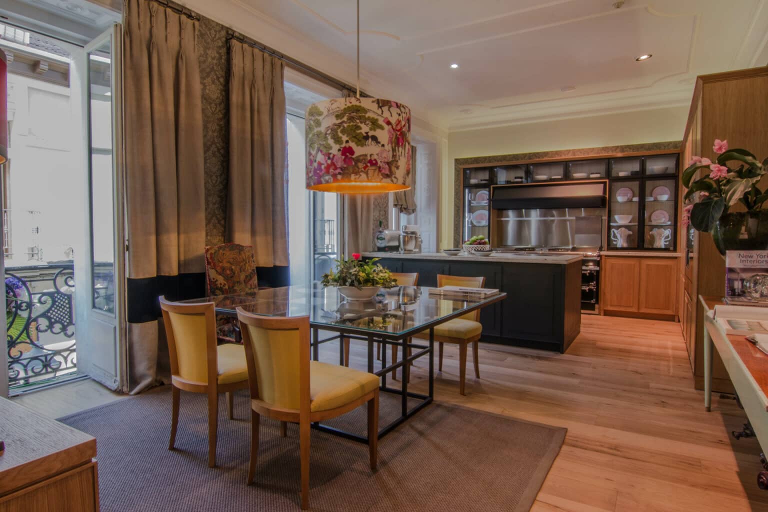 ASÍ TIENES QUE INTEGRAR EL COMEDOR EN LA COCINA PARA QUE QUEDE BIEN ...